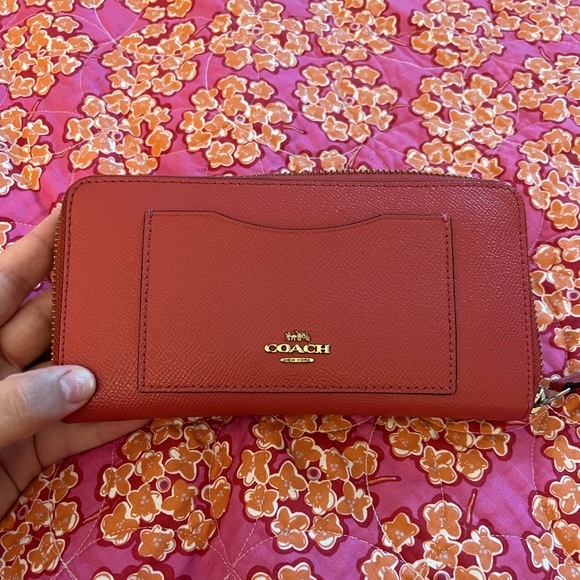 Coach | Bags | Coach Hot Pink Wallet Lightly Used | Poshmark